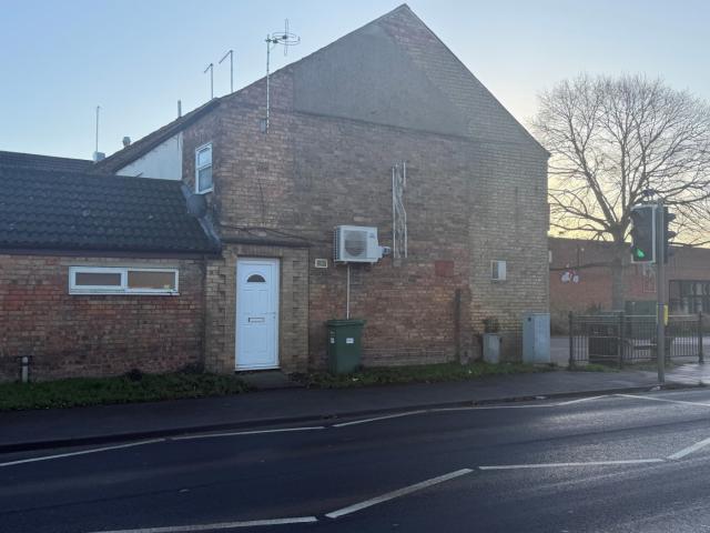 2 bed Apartment To Let