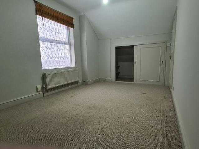 2 bed Apartment To Let
