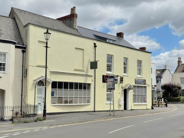 2 bed Apartment To Let