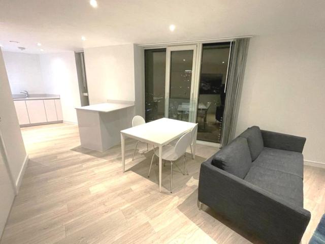 2 bed Apartment To Let