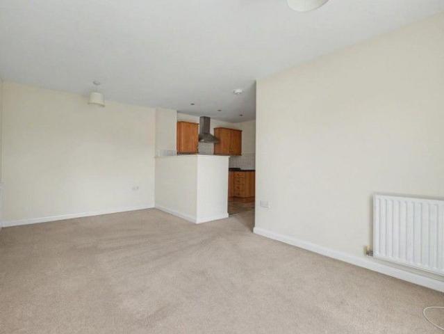 2 BED Apartment To rent