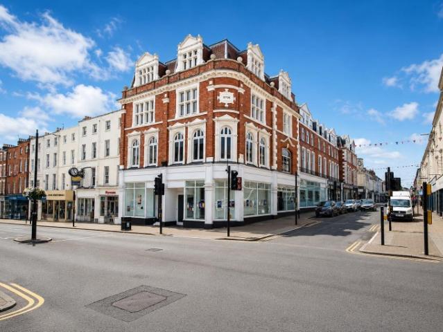 2 BED Apartment To rent