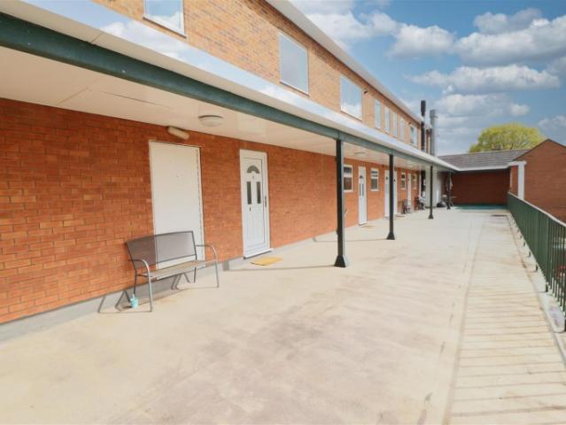 2 BED Apartment To rent