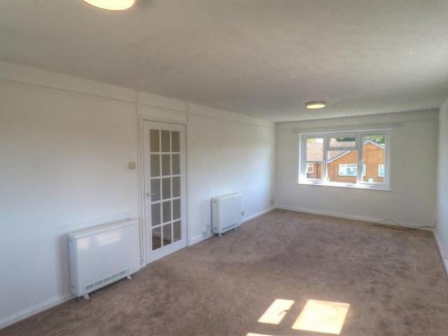 2 BED Apartment To rent
