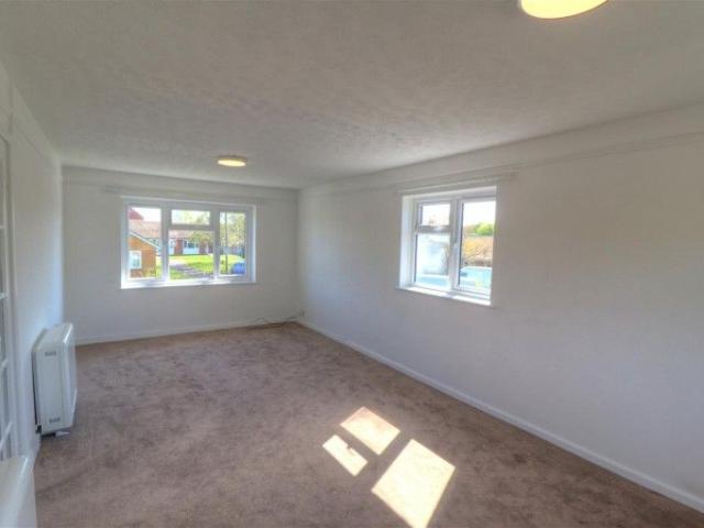 2 BED Apartment To rent
