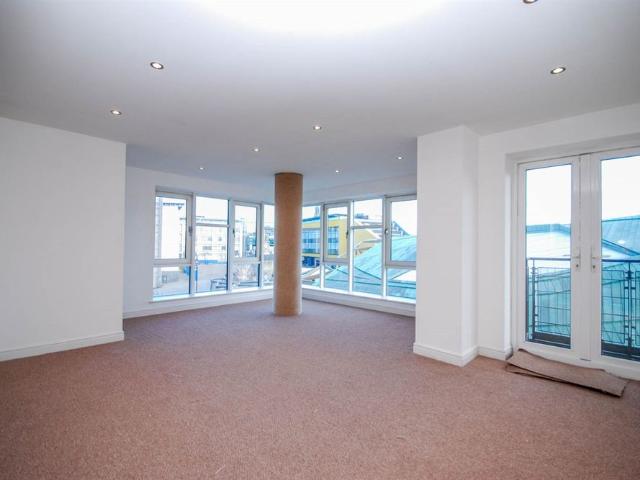 2 bed apartment to rent in The Bar, City Centre, Newcastle upon Tyne, NE1