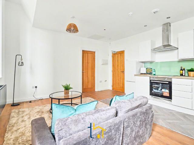 2 bed apartment to rent in Wheat Street, Leicester, LE1