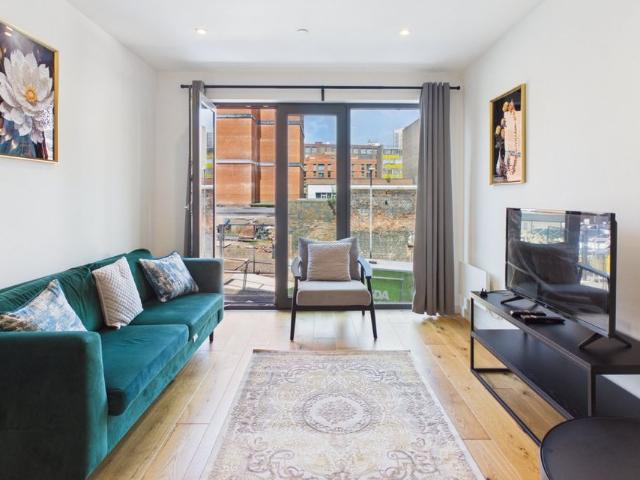 2 bed apartment to rent in Windmill Street, Birmingham, B1