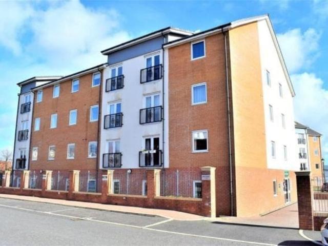2 bed apartment to rent in Ennis Court, Sanderson Villas, NE8