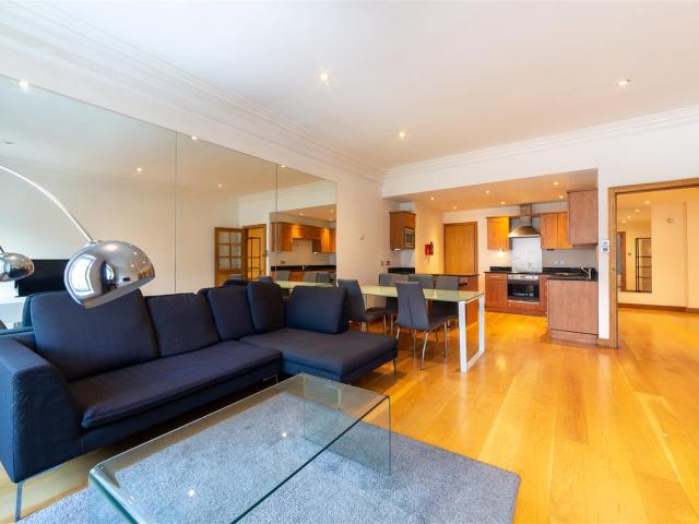 2 bed apartment to rent in Grainger Street, Newcastle Upon Tyne, NE1