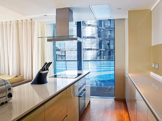 2 bed apartment to rent Lower Thames Street, Tower Hill EC3R