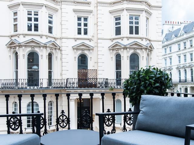 2 bed apartment to rent Prince Of Wales Terrace, London W8