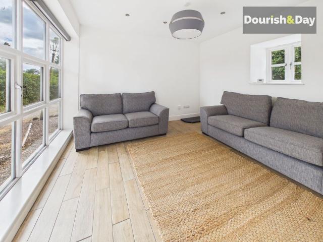 2 bed barn conversion to rent in Sellman Street, Gnosall, ST20
