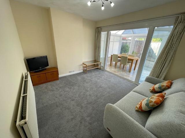 2 Bed Bungalow, Arcadia Close, SO16