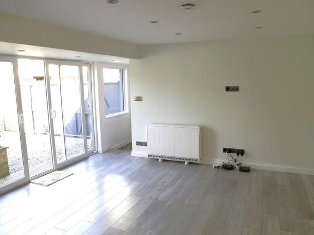 2 Bed Bungalow, Elscot House, N3