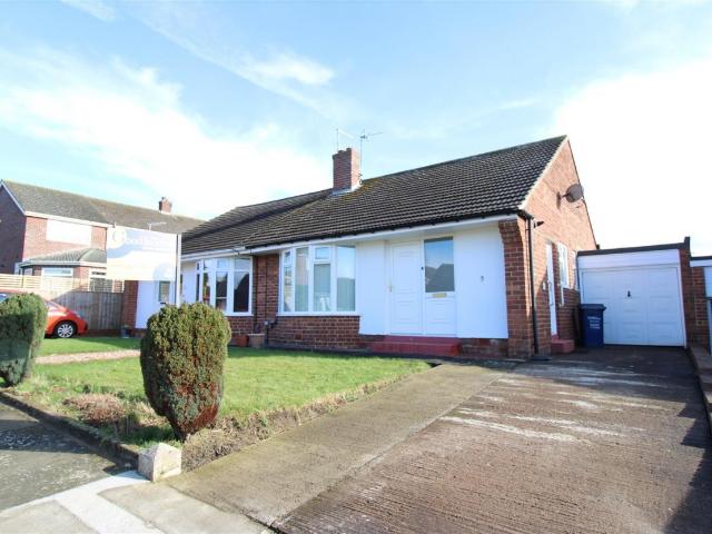 2 bed Bungalow Semi Detached for Rent