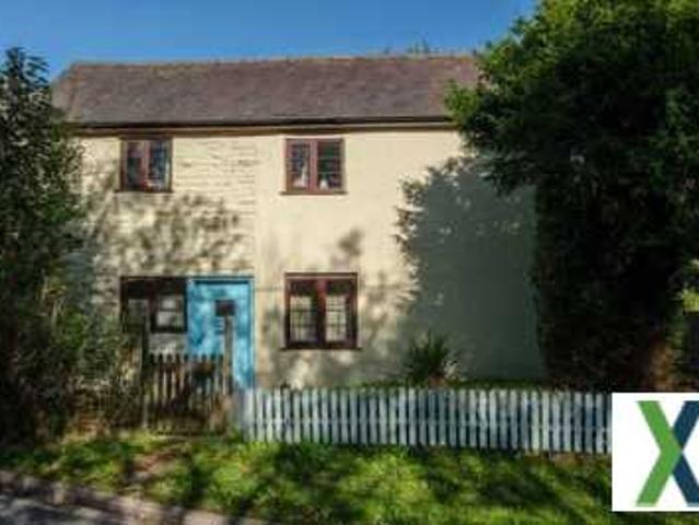2 bed cottage for sale