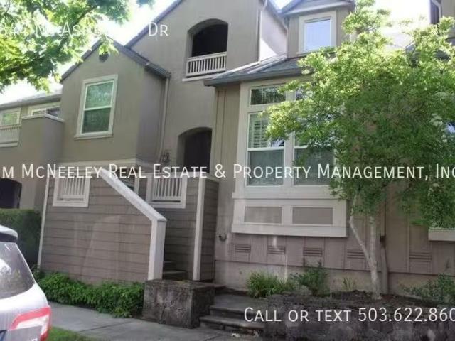 2 Bed + Den/Office with AC, Community Pool, Clubhouse and Play.