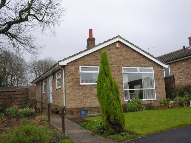 2 bed Detached bungalow to rent in Walton West Yorkshire, WF2, from Richard Kendall Wakefield. 34132