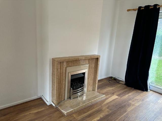 2 Bed Semi Detached House, The Spinney Granville Road, N12