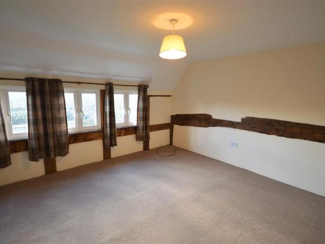 2 bed detached house to rent in Longford, Kingsland