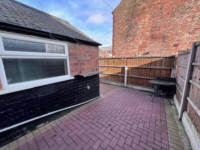 2 bed end of terrace to rent in Wellington Street, Long Eaton, NG10 4NG