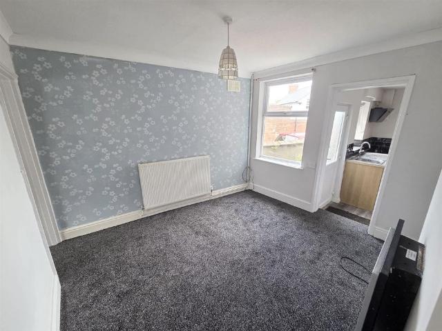 2 bed end of terrace to rent Wilmot Street, DE7