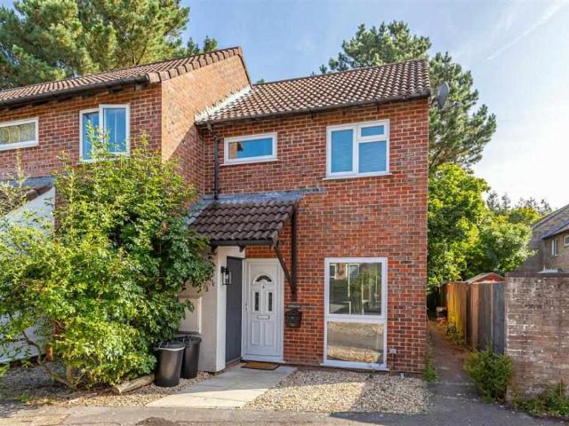 2 Bed, End of Terrace, Bankside, Lymington, SO41 [INVESTMENT PROPERTY]