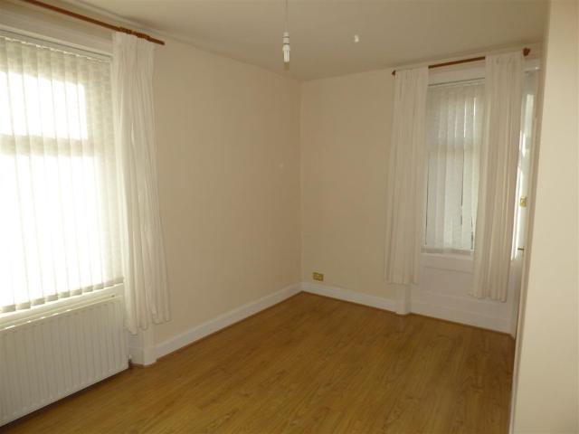 2 bed end of terrace house to rent in North Road, Wallsend