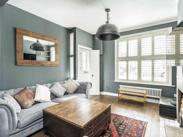 2 Bed End Terrace, Balchier Road, SE22