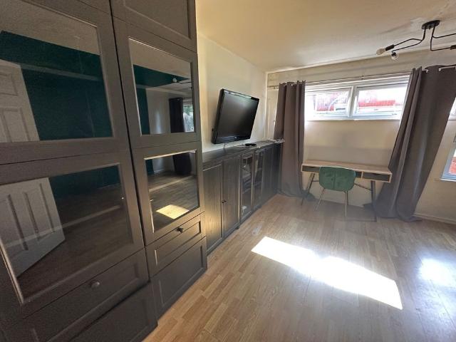2 Bed End Terrace, Bishopsgate St, B15