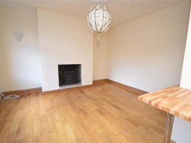 2 Bed End Terrace, Firth Mount, LS11