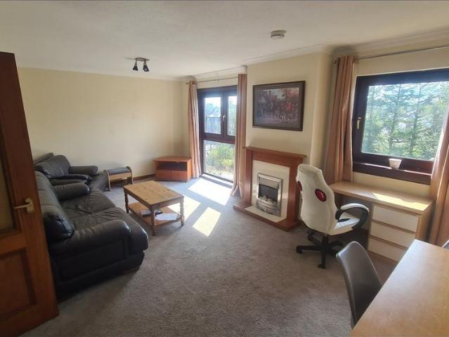 2 Bed End Terrace, Froghall View, AB24