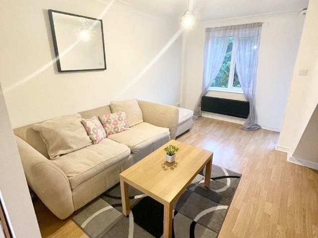 2 Bed End Terrace, Francis Close, E14