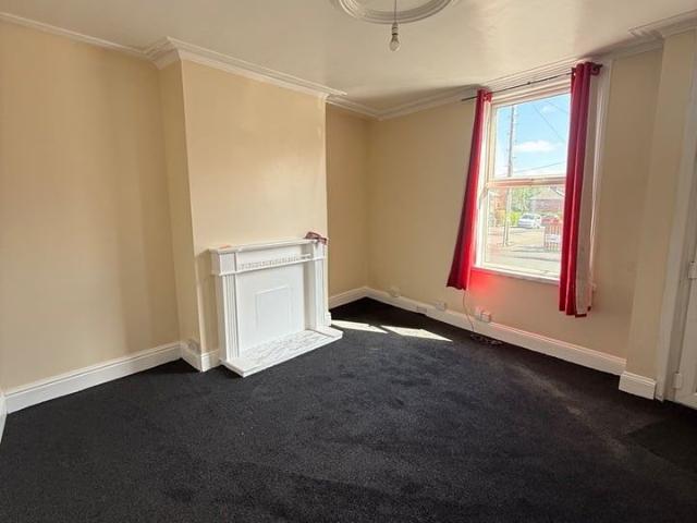 2 Bed End Terrace, Ivy Avenue, LS9