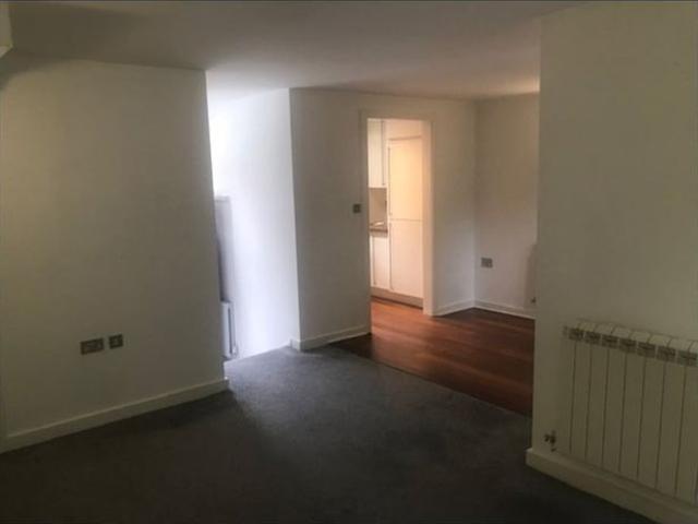 2 Bed End Terrace, Jardin Mews, L17