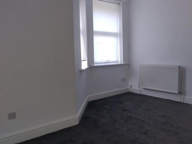 2 Bed End Terrace, Poplar Avenue, B23