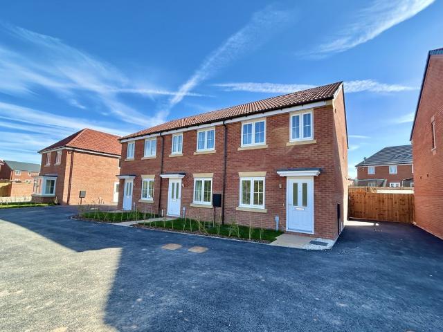 2 bed End Terraced House to Let