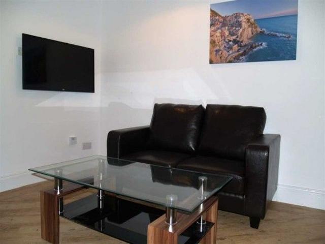 2 Bed Evelyn Place, Plymouth
