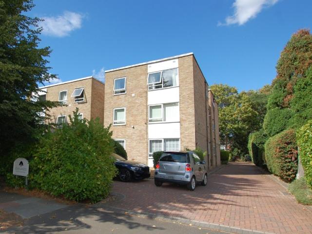 2 bed First Floor Flat to Let for rent in Beckenham