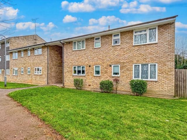 2 Bed For Sale in Leigh on sea
