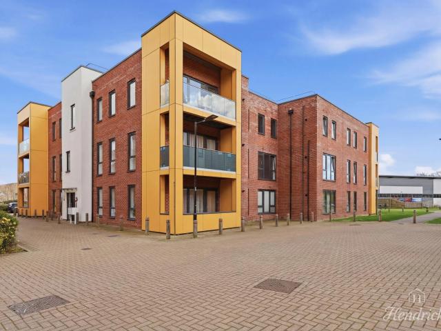2 Bed For Sale in Southend on sea