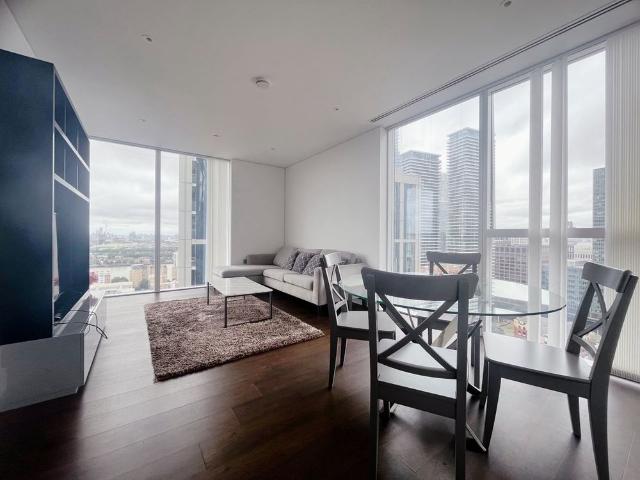 2 Bed Flat, Maine Tower, E14