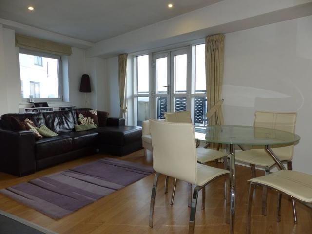 2 Bed Flat, Masshouse Plaza, B5