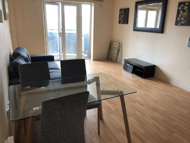 2 Bed Flat, Masshouse Plaza, B5