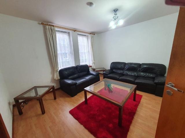 2 Bed Flat, Marywell St, AB11