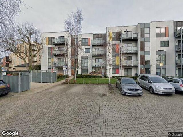 2 Bed Flat, Mayfair Court, TW5