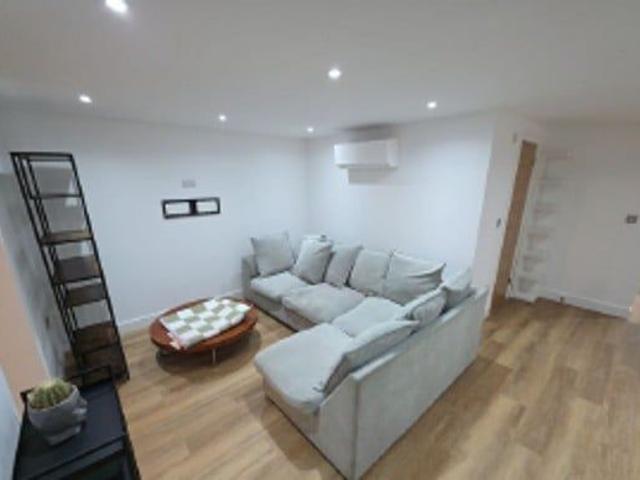 2 Bed Flat, Medina Road, N7