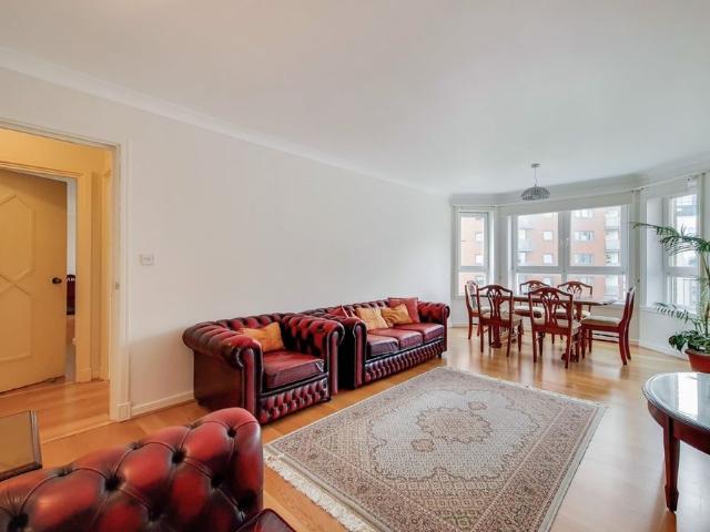 2 Bed Flat, Mercury Court, E14