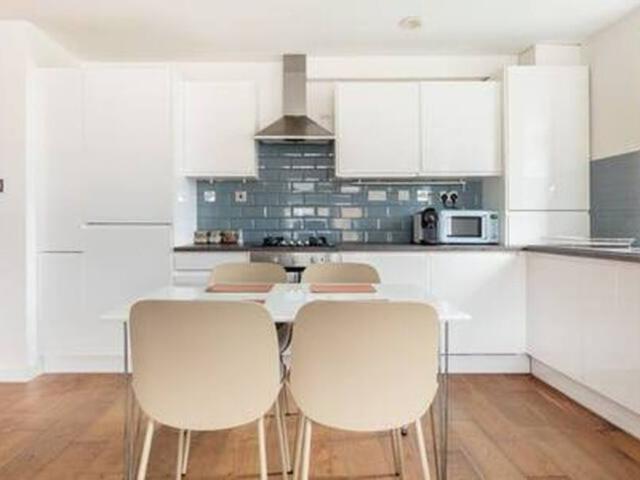 2 Bed Flat, Metro Building, E15